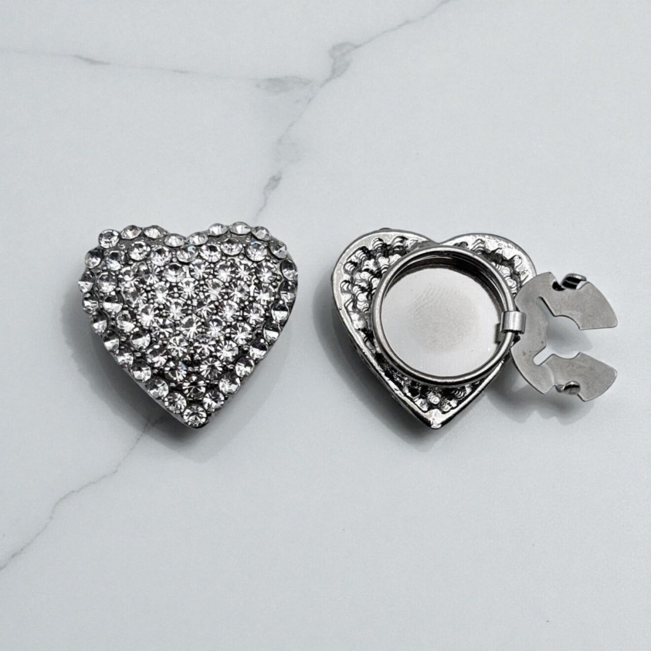 Les bijoux de bouton – La LOGE de SUZON